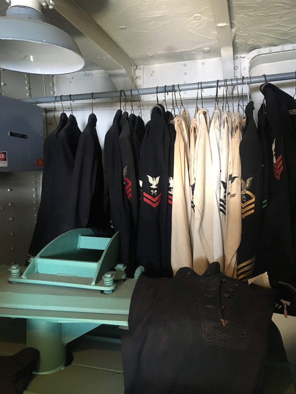 6_laundry_1 - USS KIDD